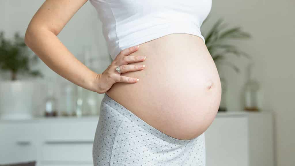 Early Pregnancy Stomach 1 Week