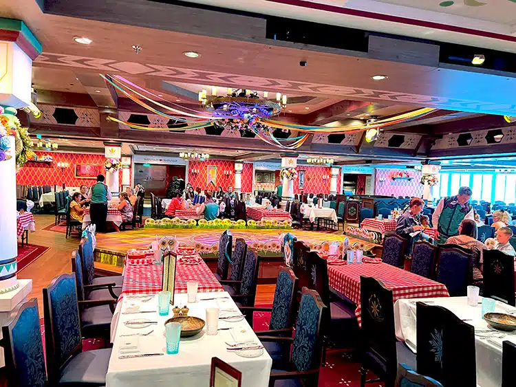 Olaf’s Royal Picnic on the Disney Wish: An Honest Review